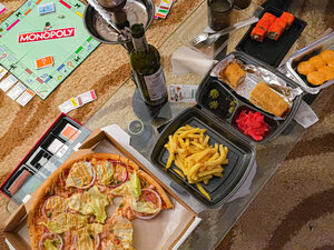 Italica Food (prospekt Shashina No:17), suşi restoranı  Leninogorsk'tan