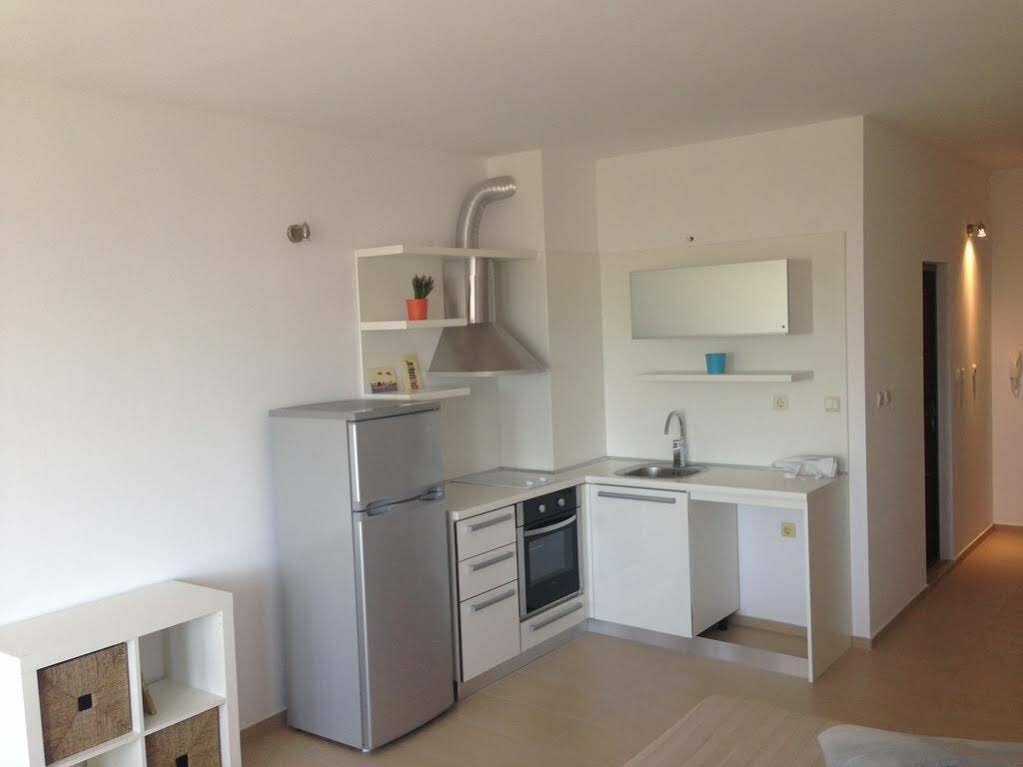 Otel Dilov Apartments In Yalta Golden Sands, Altın Kumlar Tatil Tesisleri, foto