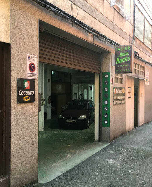 Oto kaporta Talleres De Chapa Pintura Hermanos Bueno, Santander, foto