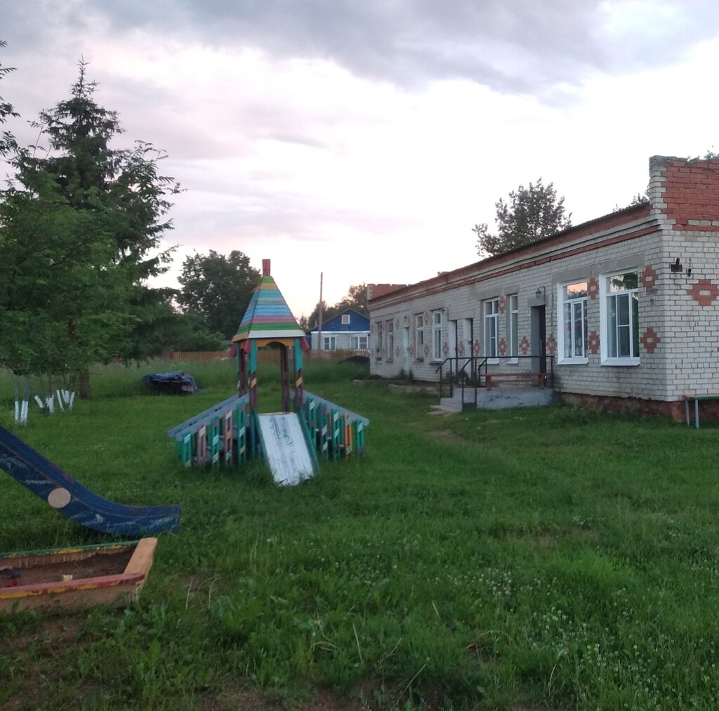 Oyun alanı Playground, Yaroslavskaya oblastı, foto