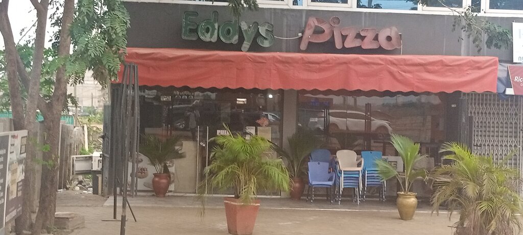 Hipermarket Eddy's pizza, Dünya, foto