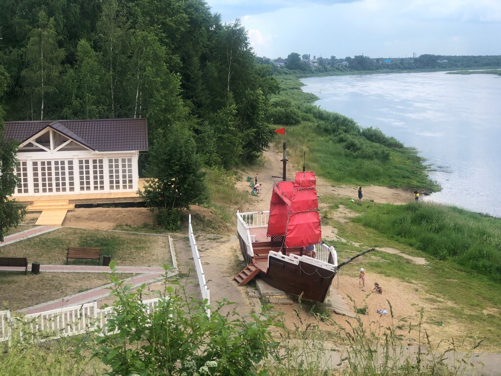 i̇skele, liman, gemicilik firmaları Rechnoy port Totma, Totma, foto
