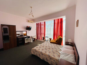 Gornaya Orkhideya (Yeniseyskaya ulitsa No:6/86), otel  Soçi'den