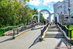 Installation Tyoply Stan (Moscow, Yugo-Zapadniy Administrative Okrug, Tyopliy Stan District), giriş işareti  Moskova'dan