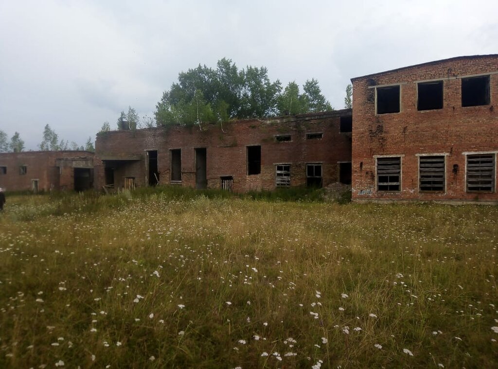 Otomobil servisi Машино-тракторная мастерская, Başkurdistan, foto