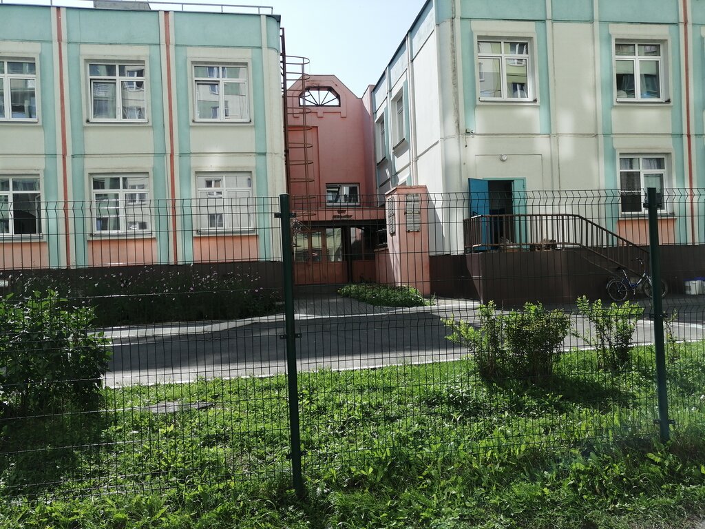Anaokulları Munitsipalnoye doshkolnoye obrazovatelnoye uchrezhdeniye detsky sad № 14 Malenkaya strana, Kopeysk, foto