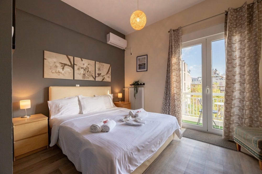 Otel Renovated lovely aptm near to Acropolis, Atina, foto