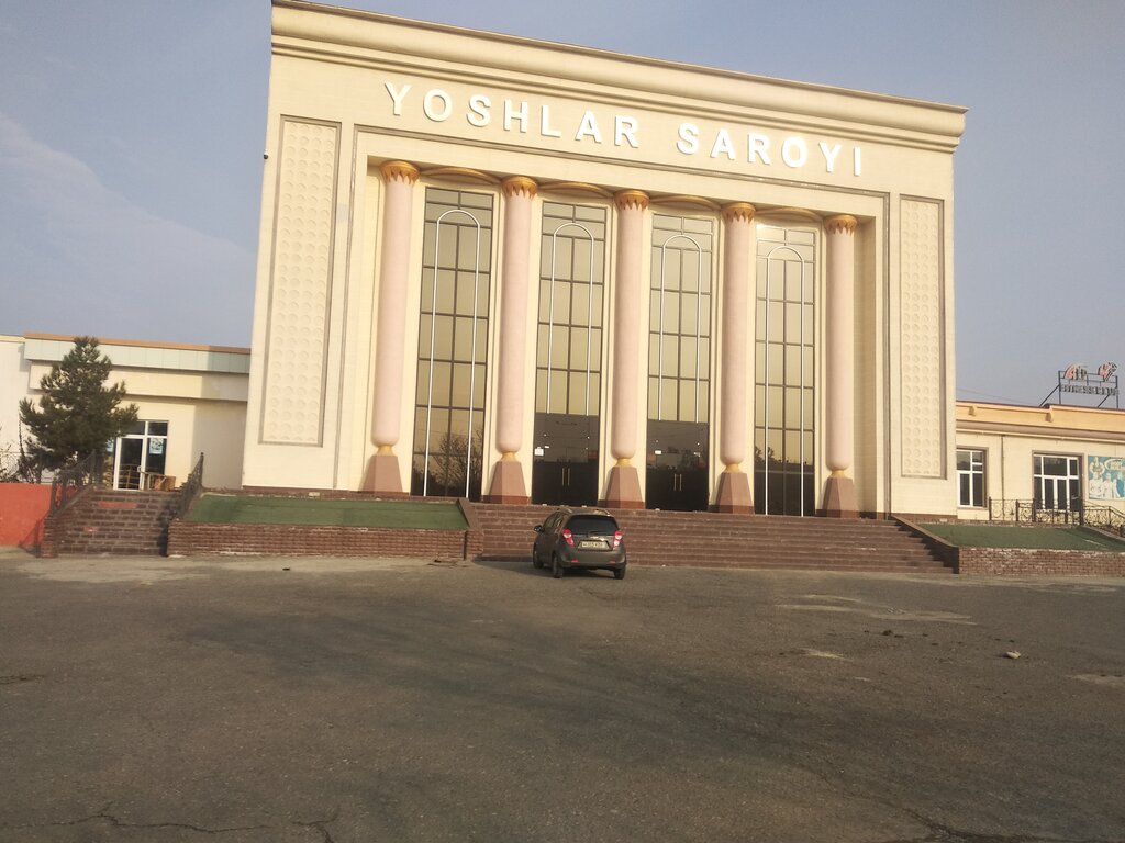 Kültür ocakları Yoshlar Saroyi, Fergana, foto