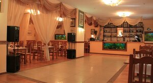 Alexandria (вулиця 1 Травня No:48), otel  Priluki'den