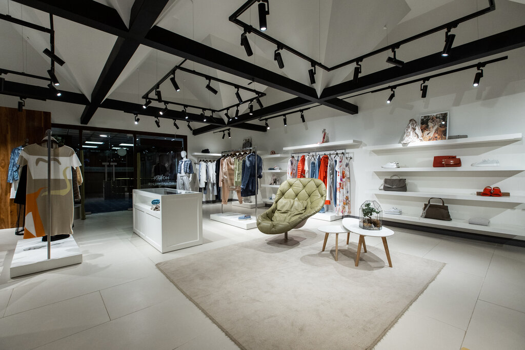 Giyim mağazası Kashemir i Shelk, Moskova, foto