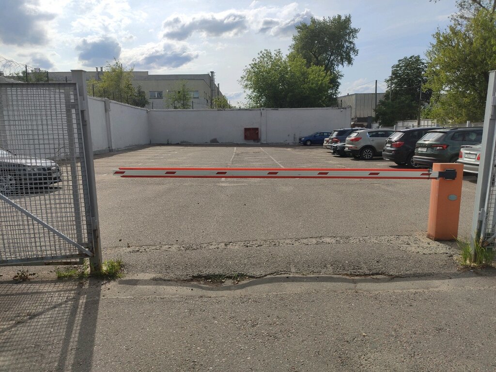 Otoparklar Парковка для сотрудников МАЗ, Minsk, foto