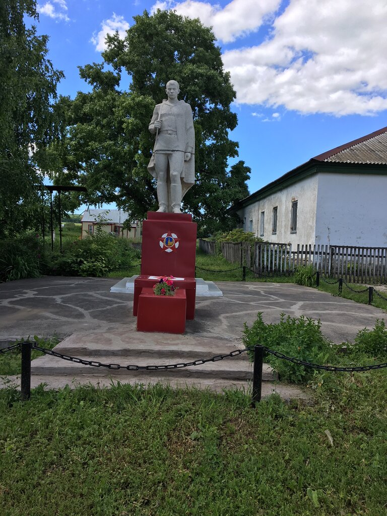 Anıt, heykel Солдат-освободитель, Samarskaya oblastı, foto