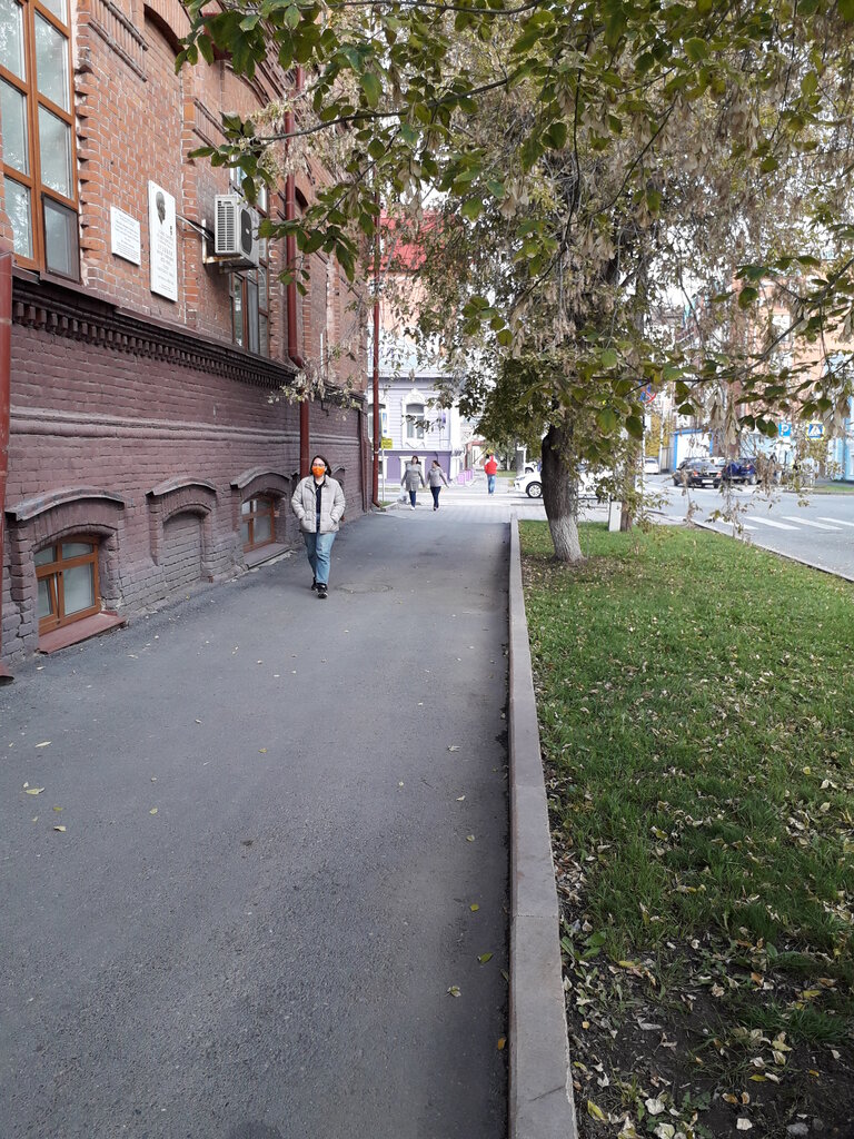 Anıt levhası, anıt taş Госпиталь для раненых воинов Советской Армии, Tiumen, foto