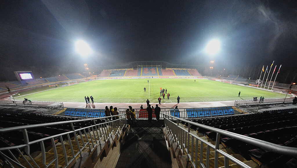Stadyum Volodymyr Boiko Stadium, Mariupol, foto