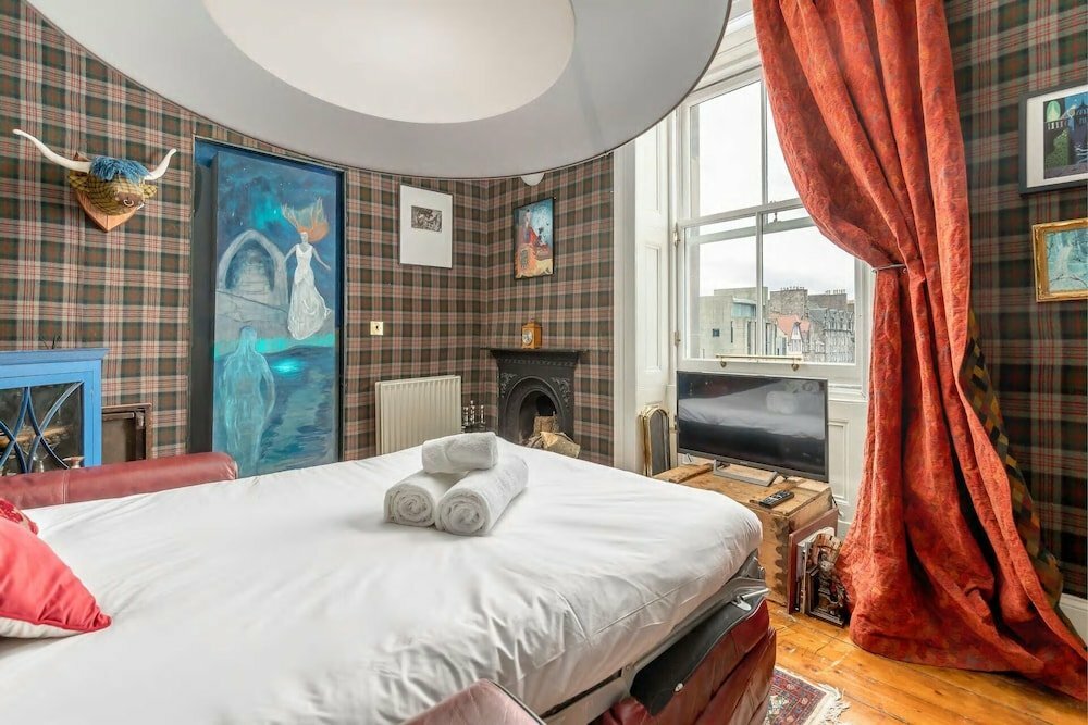 Otel Heart Of Old Town! Elegant 1-bedrm Apt, Edinburgh, foto