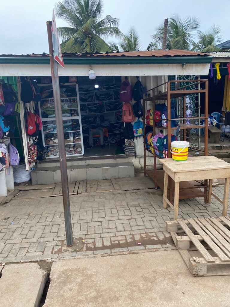 Giyim mağazası Solo Enterprise, Dünya, foto