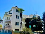 Villa Mandarin (Kirova Street No:2), otel  Soçi'den