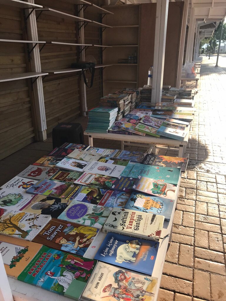 Kitap mağazaları Mustahaf Antalya, Antalya, foto