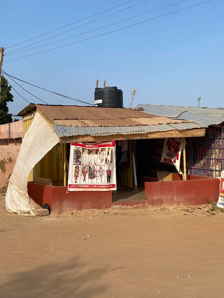 Giyim mağazası Grayan Bot Design, Dünya, foto