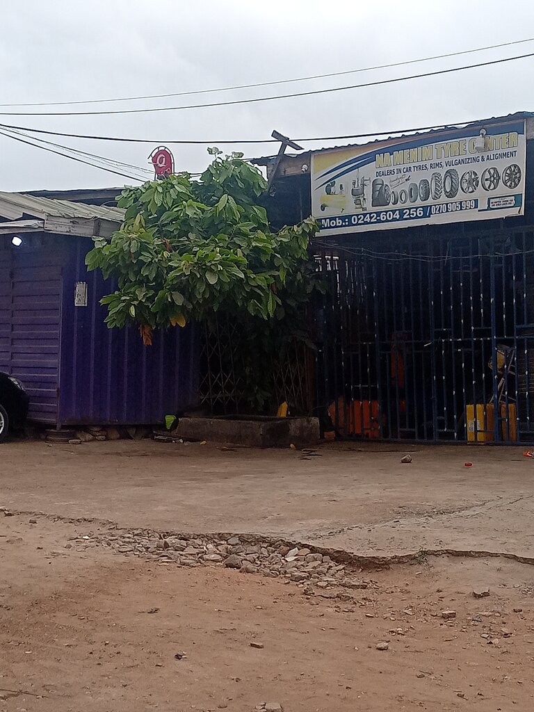 Otomobil servisi Na menim tyre center, Akra, foto