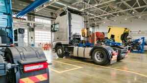 TITAN-truck (Kolkhoznaya ulitsa No:41), otomobil servisi  Rudnia'dan