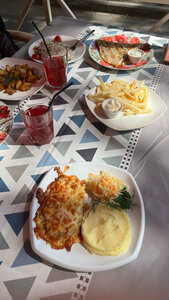 Skazka (Lenina Avenue No:31), kafe  Kronstadt'tan