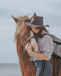 Wild West Ranch (Autonomous Republic of Crimea, Sakskyi raion, selo Molochne), at ve binicilik kulüpleri  Kırım Cumhuriyeti'nden