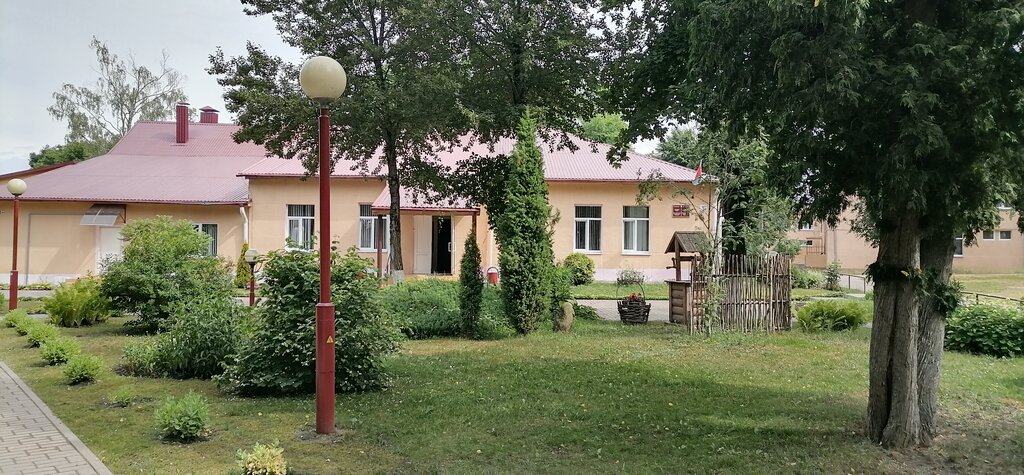 Sanat okulları Shkola Iskusstv Detskaya Berezovskaya Guo, Beriozovka, foto