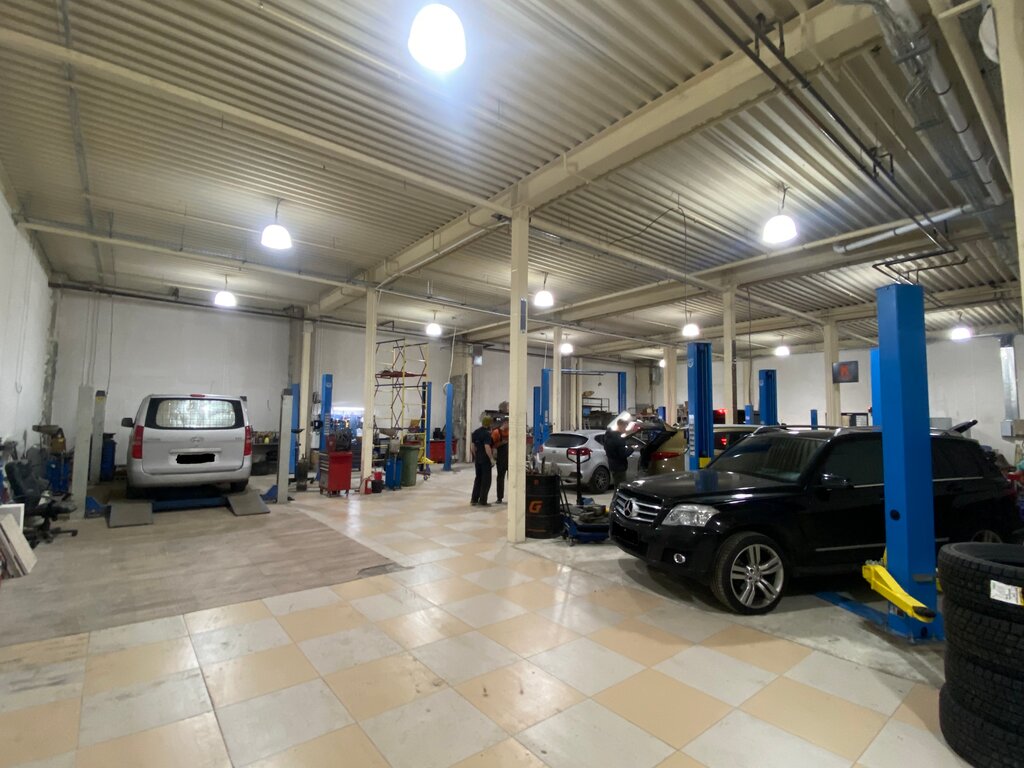 Otomobil servisi Ford Transit, Moskova, foto