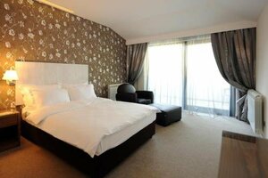Hotel 1000 Rua (Belgrade County, Voždovac, Settlement of Beli Potok, General Zdanova 1 Prilaz, 4), otel  Dünya'dan