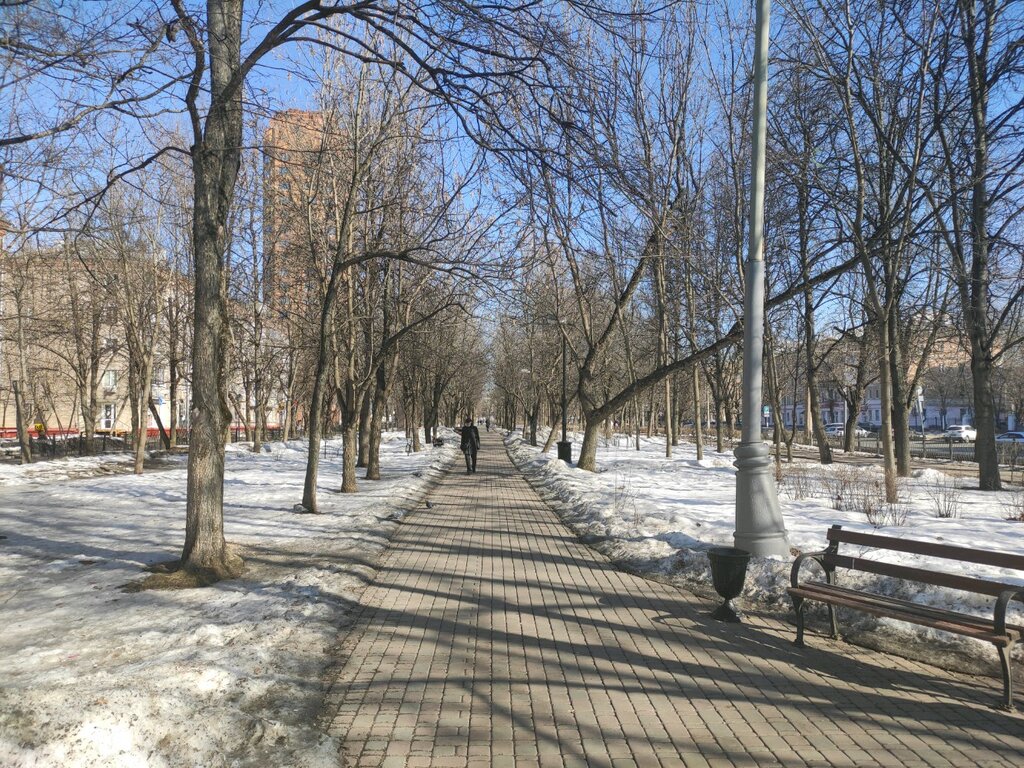 Meydan Skhodnensky Public Garden, Moskova, foto