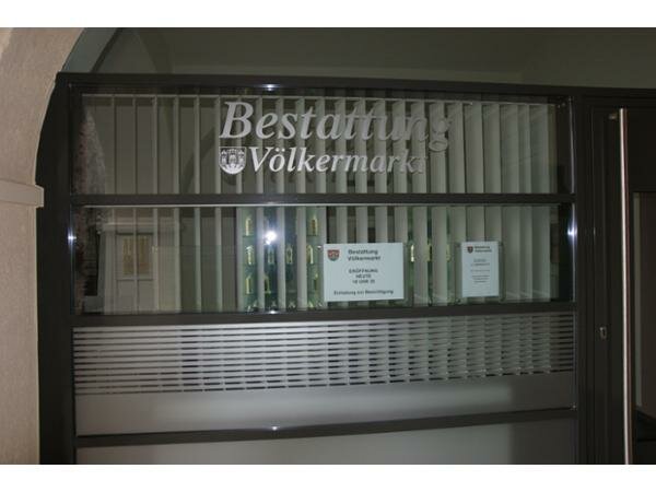 Cenaze hizmetleri Bestattung d Stadtgemeinde Völkermarkt, Karintiya, foto