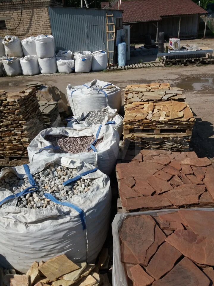 Taş ürünler ve yapılar Ростов Камень, Krasnoslobodsk, foto