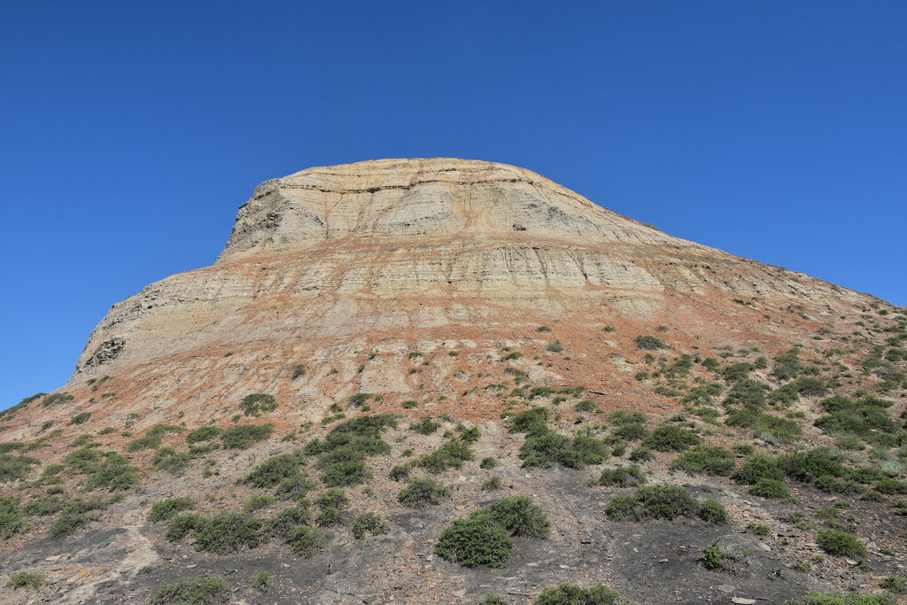 Dağ zirvesi Гора Корсак-Бас, Orenburgskaya oblastı, foto