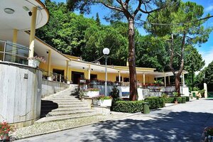 Terme Santa Lucia (Marche, Macerata, Contrada S. Lucia, 4), spa  Marche'den