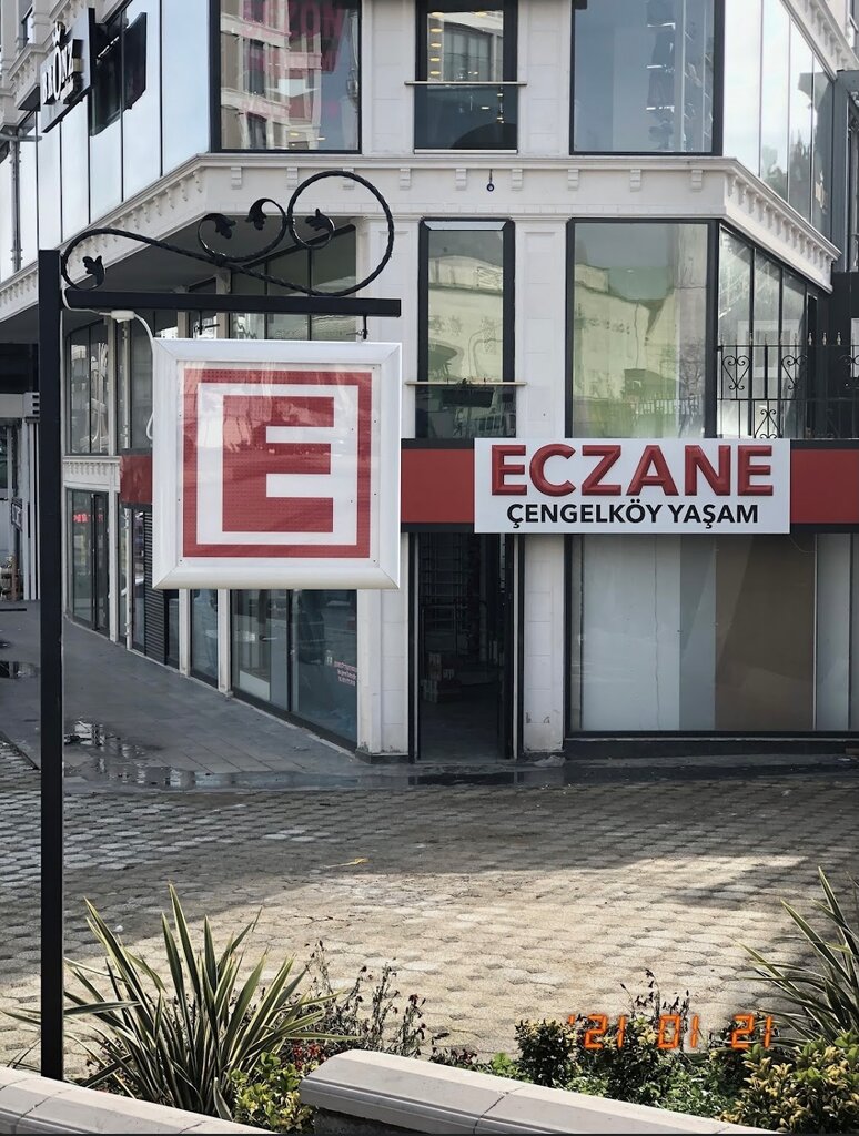 Eczaneler Çengelköy Yaşam Eczanesi, İstanbul, foto