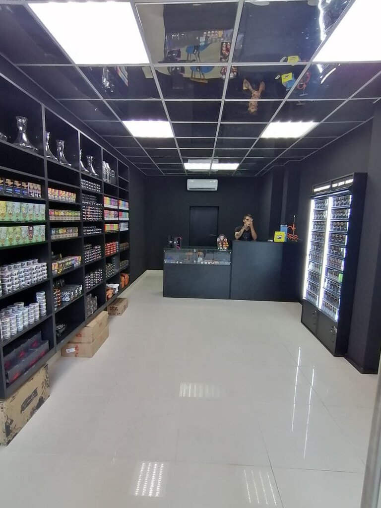 Tütün, sigara mağazaları Shaman smoke store, Soçi, foto