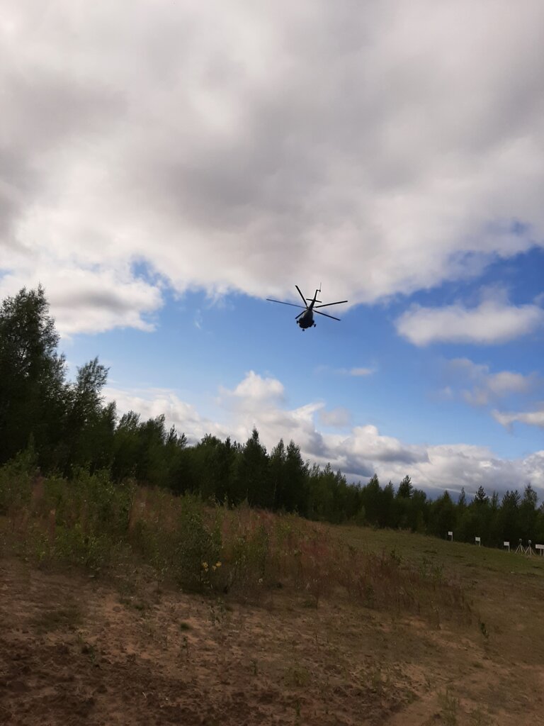 Helikopter pisti вертолетная площадка Полой, Komi, foto