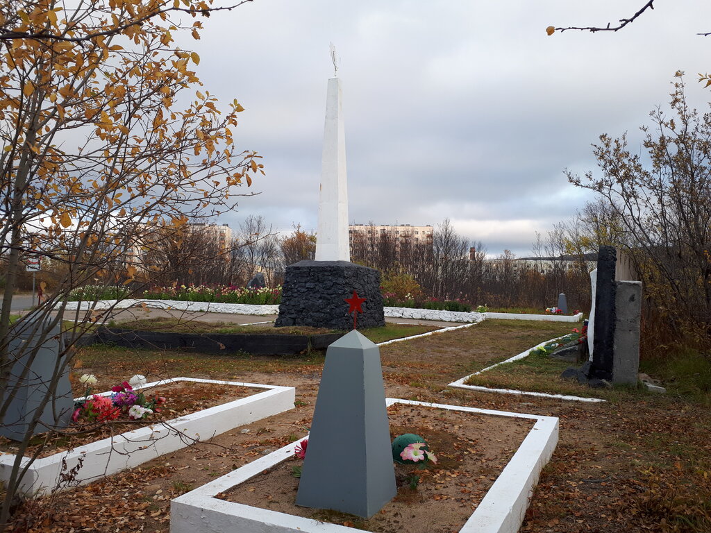 Anıt, heykel Памятник, Zaozersk, foto