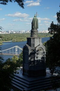 Памятник Князю Володимиру (Kyiv, Trokhsvyatytelska Street), park, sokak heykeli  Kiev'den