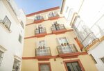 Hostal Plaza Santa Cruz (Calle Santa Teresa No:15, Sevilla), otel  Sevilla'dan