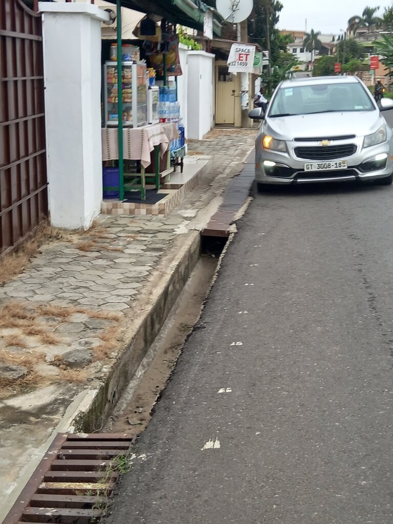Market Abas, Akra, foto