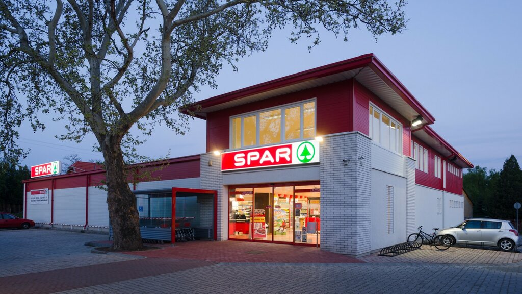 Süpermarket Spar partner, Pest, foto