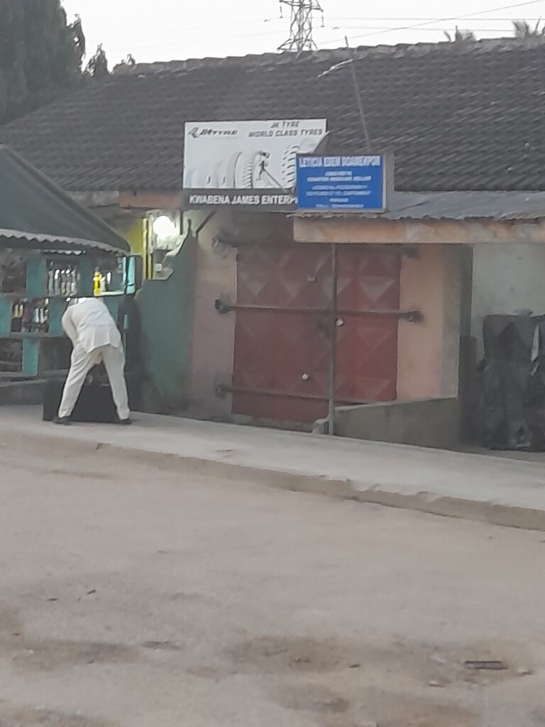 Eczaneler Leticia Edem, Dünya, foto