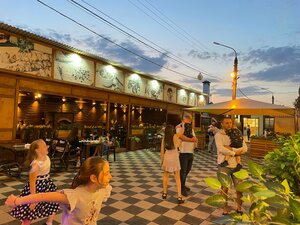 Kinolenta (Petrovskaya Embankment No:11, Voronezh), kafe  Voronej'den