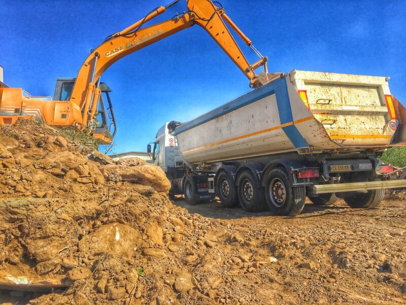 i̇nşaat malzemeleri toptan New Roads, Piyemonte, foto