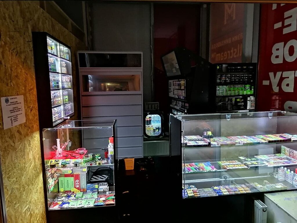 Elektronik sigara satış noktaları Nicotin vape tobacco, Saint‑Petersburg, foto