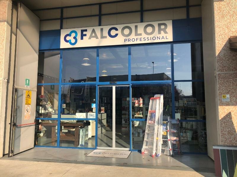 Boya ekipmanları Falcolor, Lombardiya, foto