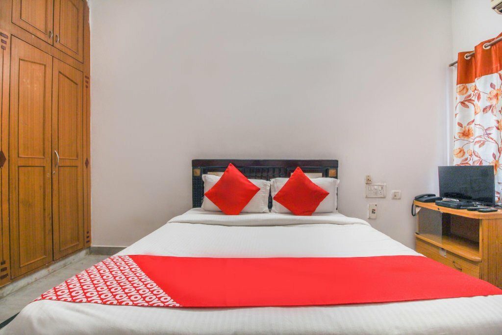 Otel Oyo 16135 Krupa Service Apartment, Haydarabat, foto