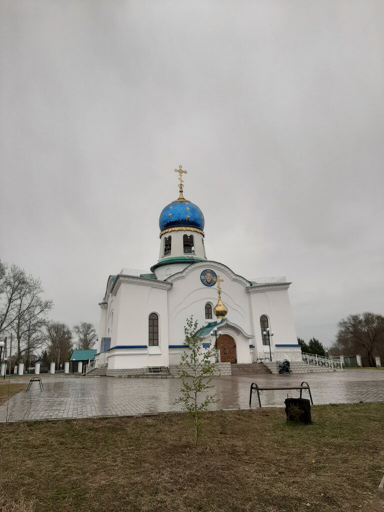 Ortodoks kiliseleri Храм святых равноапостольных Константина и Елены, Amursk Bölgesi, foto